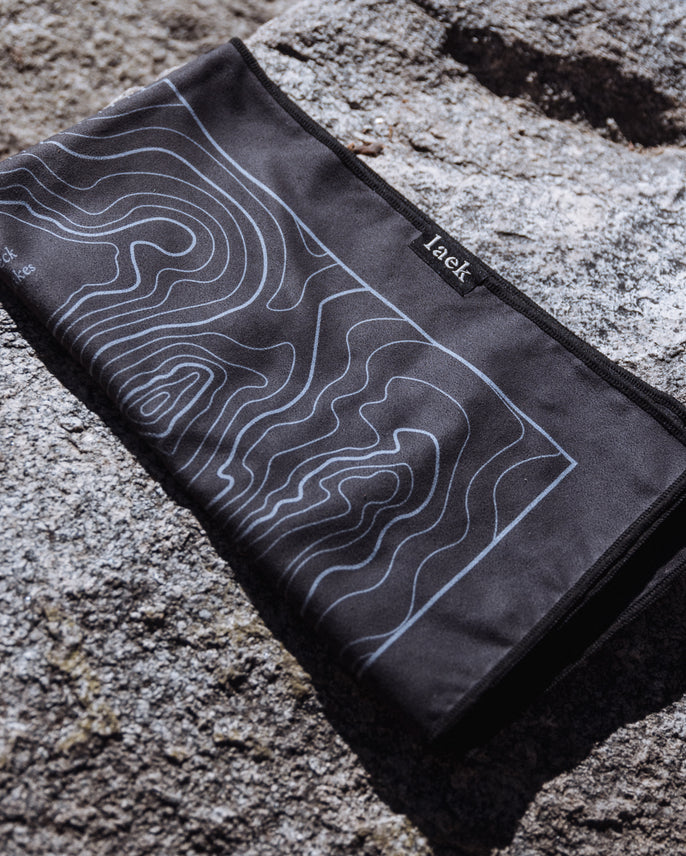 Lightweight Adventure Towels for Travel – Laek